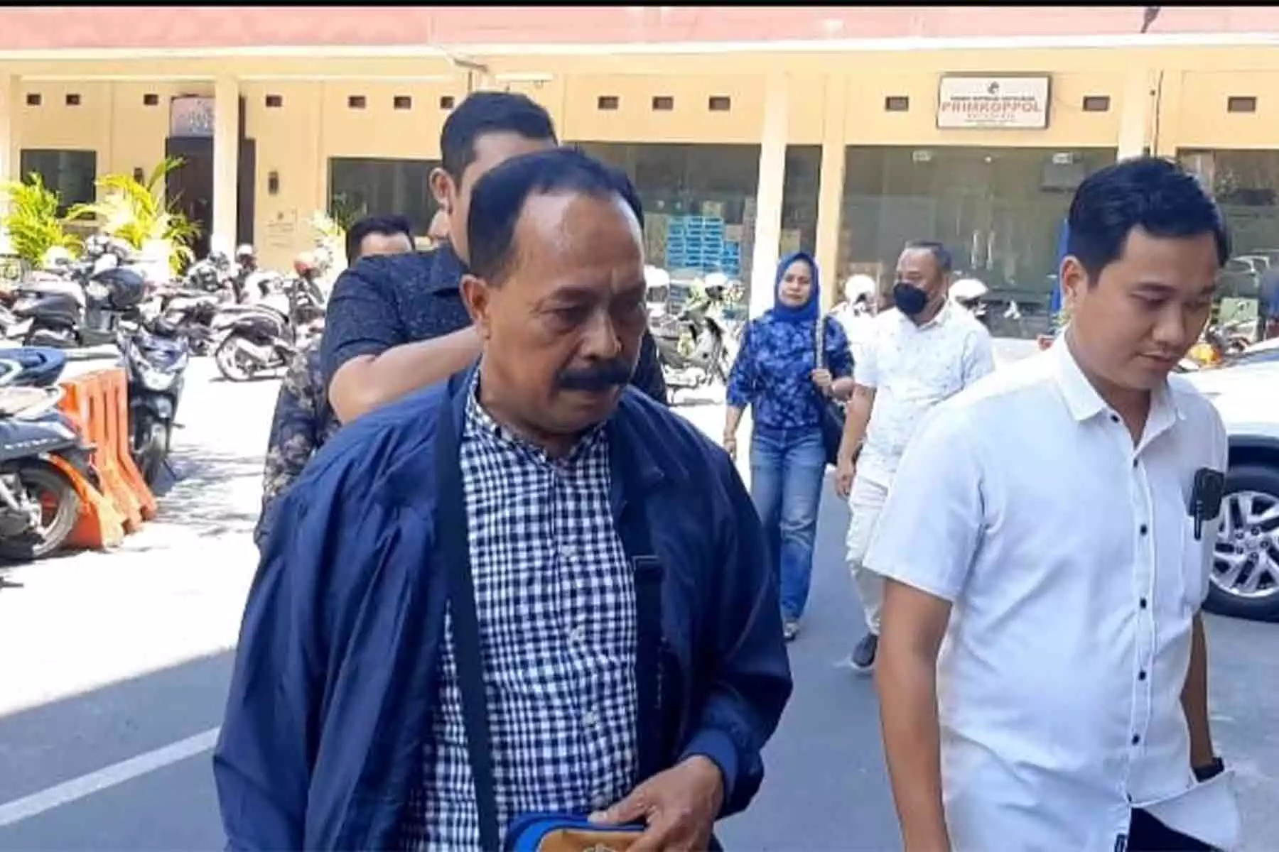 Dua Tersangka Dugaan Korupsi Poltekkes Mataram Ditahan di Rutan Polda NTB - NTBSatu